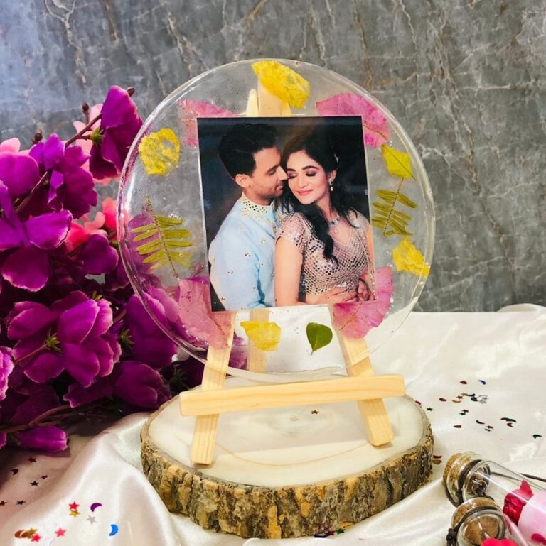 Rose Preservation In Resin - Heart Resin Frame With LED - Floral Resin ...