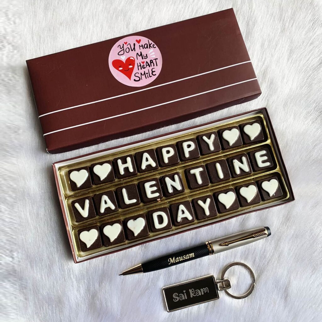 Valentine’s Day Mini Combo for Him - Chocolate & Customized Gift Set ...