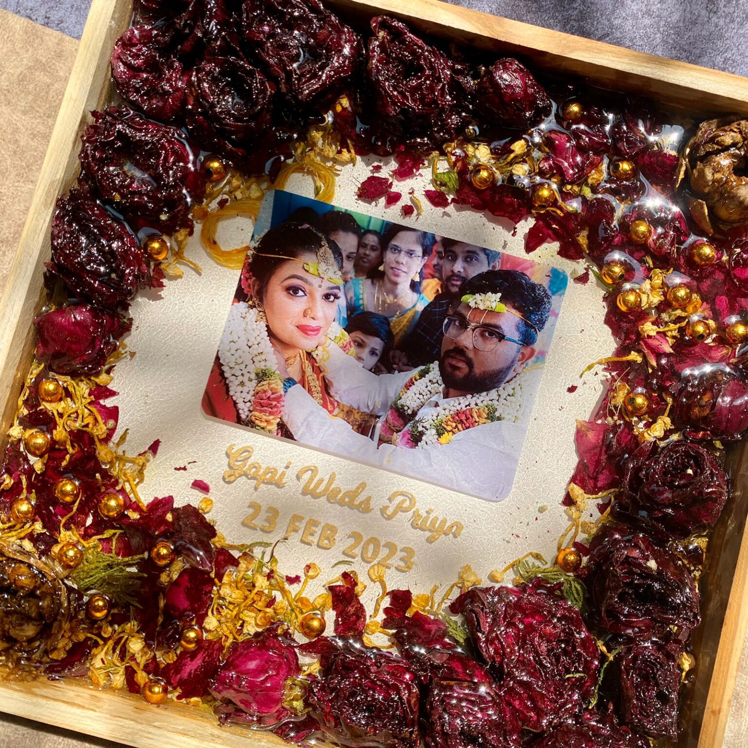 Wedding Varmala Preservation - 12 Inch Round Resin Frame - Wedding ...