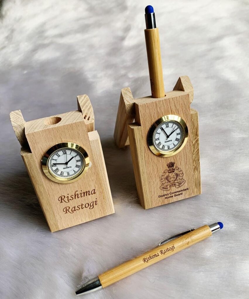 Personalized Wooden Pen Stand & Pen Set - Valentine’s Desk Gift ...